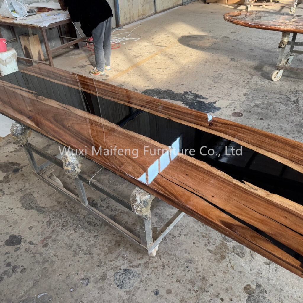 EAJAN-002 Wooden River Epoxy Resin Slab Dining Table Size：2743*762*50 ...